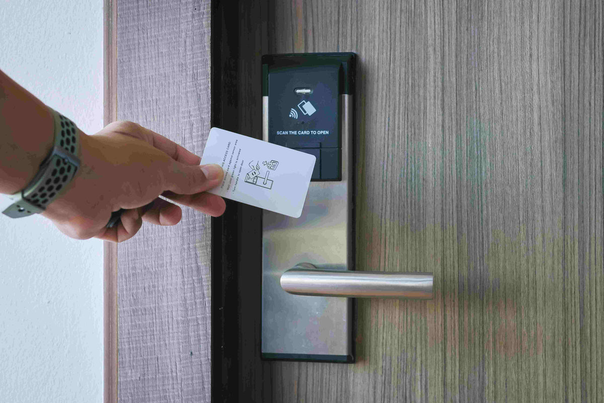 Enhance Home Security with a Smart Door Lock: The Future of Keyless En ...