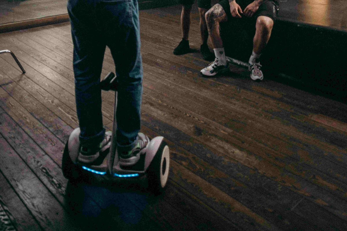 Top Hoverboards for Men - Choosing the Best Model for Style and Perfor ...