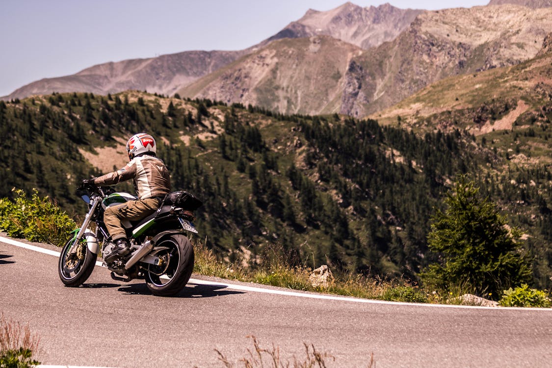Touring the Open Road: Long-Distance Riding Tips and Tricks – Beard ...